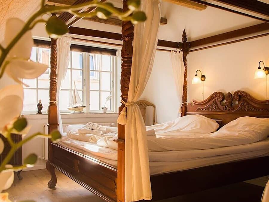 Quarto Triplo Deluxe, 1 quarto, kitchenette | 1 quarto, com decoração personalizada, com mobília individualizada