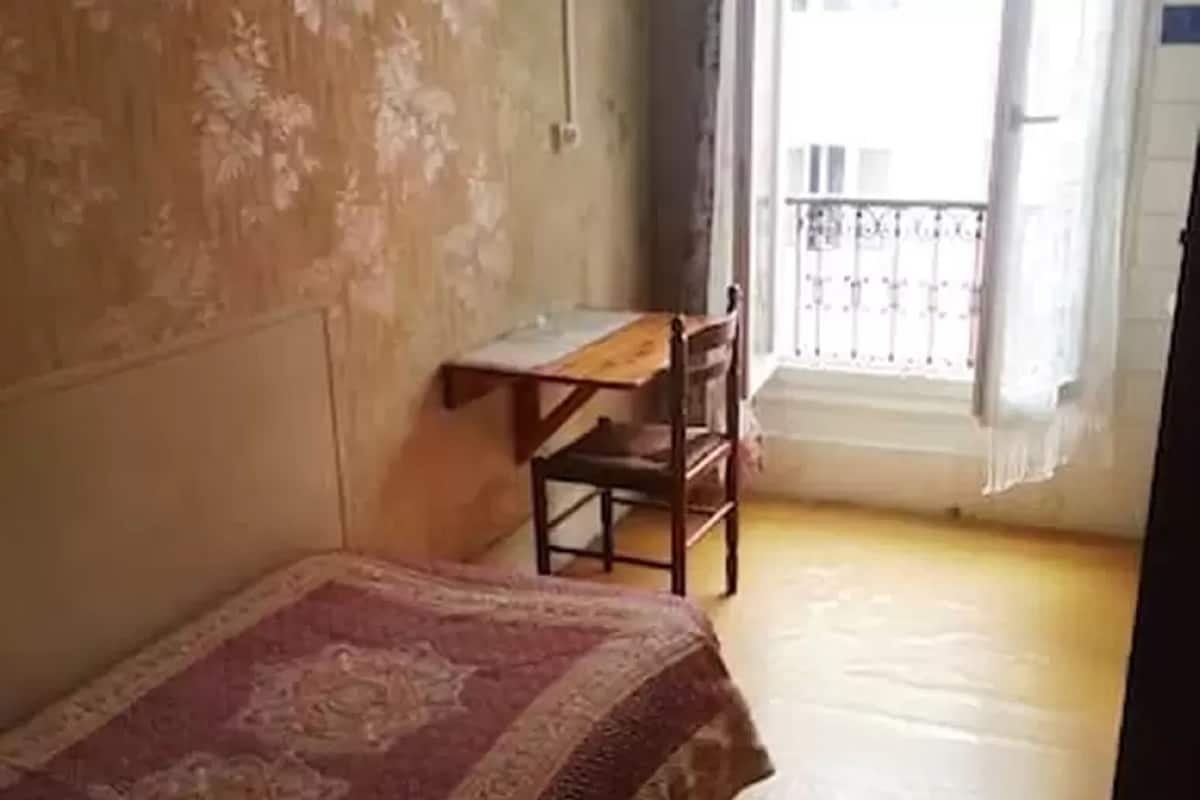 Quarto Individual, casa de banho privativa (shared toilet) | Cofre no quarto, Wi-fi grátis
