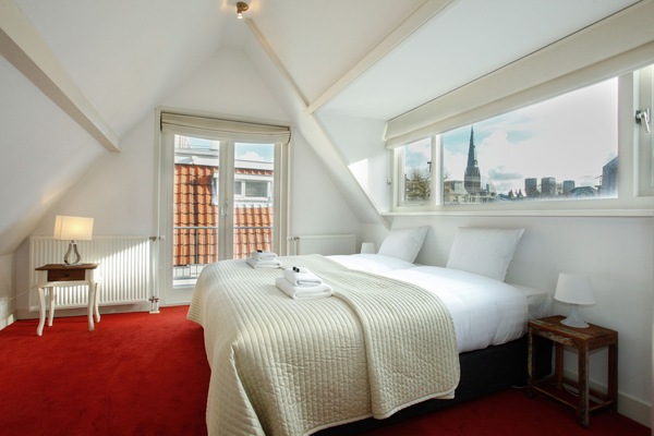 Loft, 2 quartos, vista para a cidade | Ferros/tábuas de passar roupa, Wi-Fi de cortesia, roupa de cama