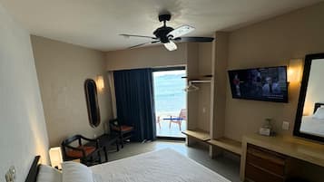 Quarto clássico | Cortinas blackout, Wi-Fi de cortesia