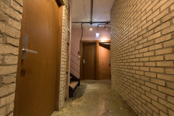 Inno Hostel & Pub Lounge Hongdae - Seoul