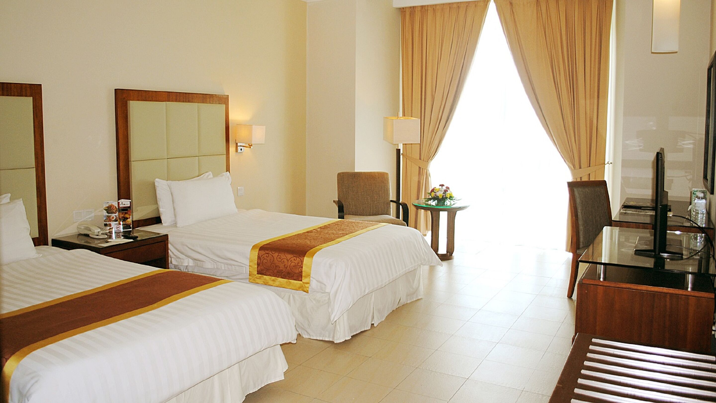 Nilai Springs Resort Hotel, Nilai: Hotel Reviews, Rooms & Prices ...
