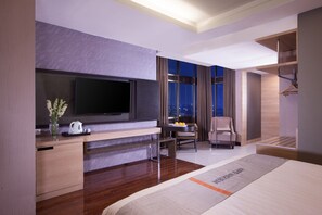 Quarto Júnior | Cofre no quarto, secretária, quartos insonorizados, Wi-fi grátis 