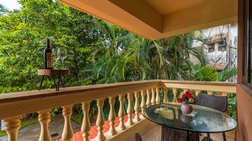 2 Bedroom Family Villa with Private Pool | Vista da sacada