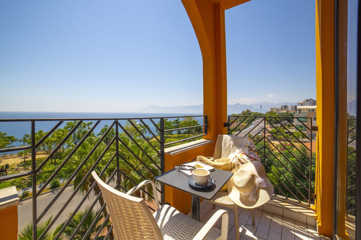 Quarto casal, vista para o mar | Frigobar, quartos à prova de som, Wi-Fi de cortesia, roupa de cama