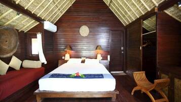 Villa, 1 quarto | Minibar, secretária, quartos insonorizados, berços/camas para crianças