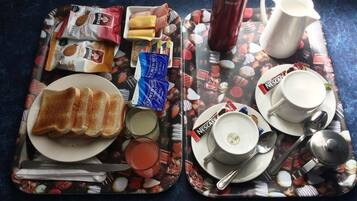 Café da manhã continental grátis