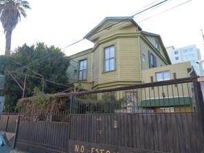 Fachada da propriedade