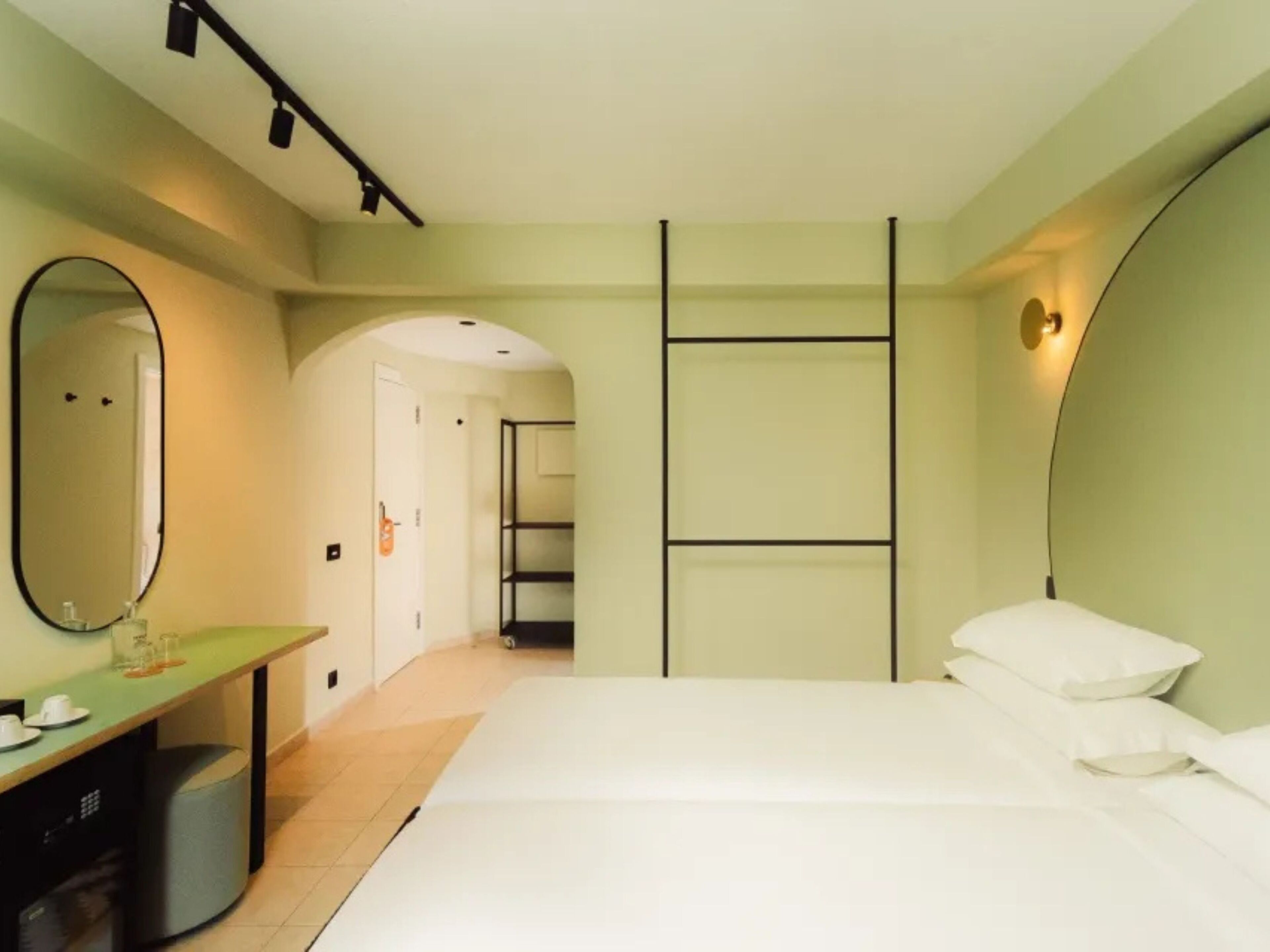 Quarto Duplo ou Twin Económico | Secretária, cortinas/cortinados opacos, quartos insonorizados 