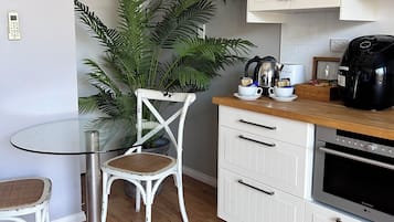 Quarto | 1 quarto, roupa de alta qualidade, secretária