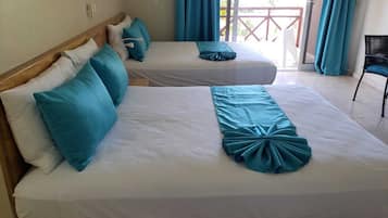 Quarto Premium | Secretária, Wi-fi grátis, roupa de cama fornecida