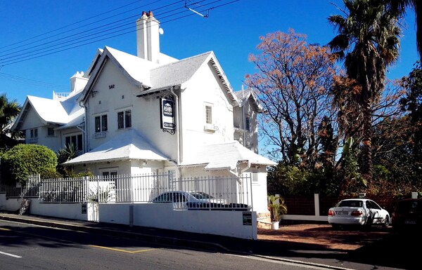 Ashby Manor Guest House - Cape Town