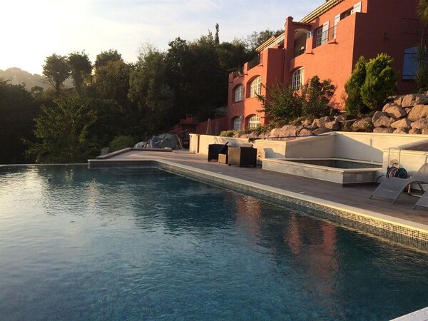 Le Mas De La Verrerie - Fréjus