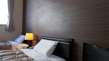 Quarto Twin | Secretária, Wi-fi grátis, roupa de cama fornecida