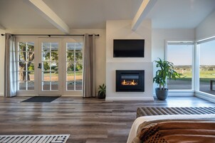 Vila romântica | Roupas de cama premium, edredons de pluma, cortinas blackout