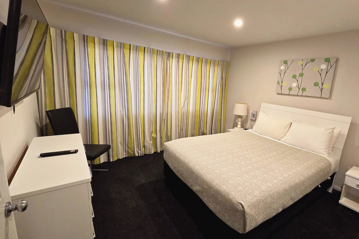 Apartamento, cozinha (Apartment Suite) | Frigobar, Wi-Fi de cortesia, roupa de cama