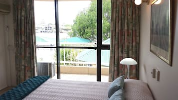 Apartamento standard, 1 quarto | 1 quarto, roupas de cama premium, individualmente decorados