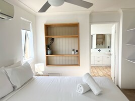 Quarto Executivo, 2 quartos | Com decoração personalizada, com mobília individualizada 