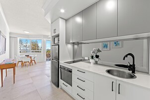 Estúdio Deluxe, varanda, vista para o oceano (with Spa) | Cofre no quarto, Wi-fi grátis, com mobília individualizada 
