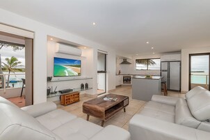 Apartamento | Área de estar | TV de tela plana 40 polegadas com canais a cabo, TV