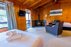 Minibar, ferro/tábua de engomar, Wi-fi grátis, roupa de cama fornecida 