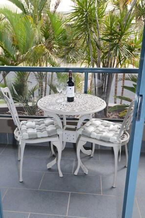 Quarto Deluxe, 1 cama king-size, banheira de hidromassagem | Terraço/pátio interior