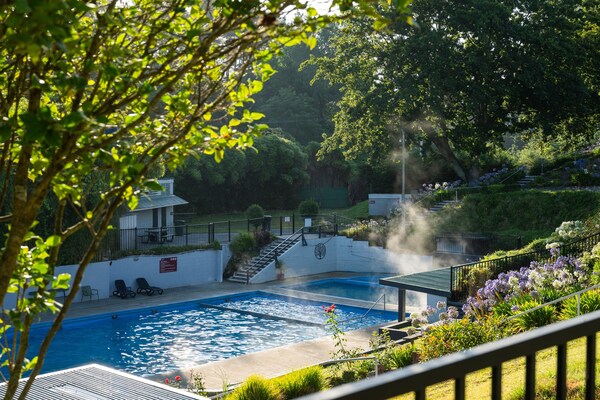 Opal Hot Springs & Holiday Park - Matamata