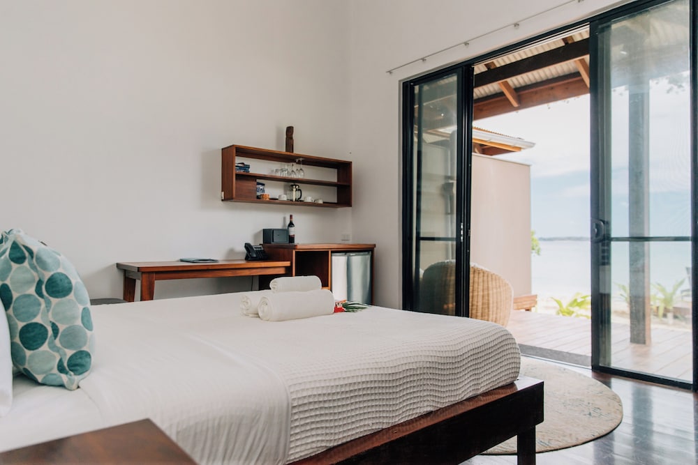 Barrier Beach Resort - Sarasota, FL