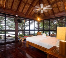 Quarto luxo, de frente para a praia (Fare 6) | 1 quarto, roupas de cama premium, frigobar, cofres nos quartos