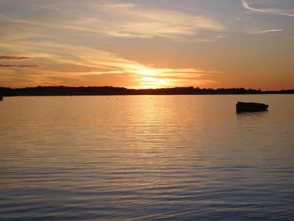 Corlette Retreat - Hunter Region