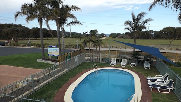Surfside Holiday Apartments - Merimbula