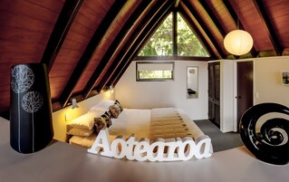 Chalé com design assinado, sacada, vista para o mar | Individualmente decorados, individualmente mobiliados