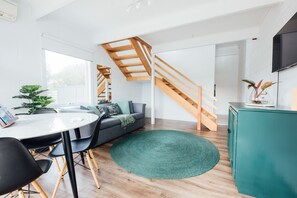 Quarto família, para não fumantes, cozinha americana (Family Rooms) | Wi-Fi de cortesia, roupa de cama