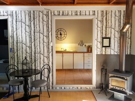 Casa de Campo (The Bower) | Ferro/tábua de engomar, roupa de cama fornecida