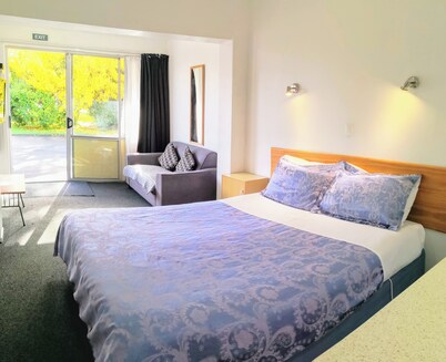 Cambrian Lodge Motel