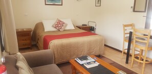 Estúdio, cozinha americana (The Cellar) | Roupas de cama premium, quartos à prova de som