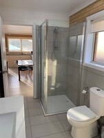 Suite Standard, 1 quarto, não fumadores, kitchenette (Suite) | Quartos insonorizados, ferro/tábua de engomar, Wi-fi grátis 