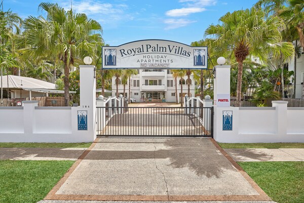 Royal Palm Villas Cairns - Cairns