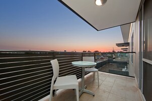 Apartamento executivo, 2 quartos, no pátio | Vista do quarto