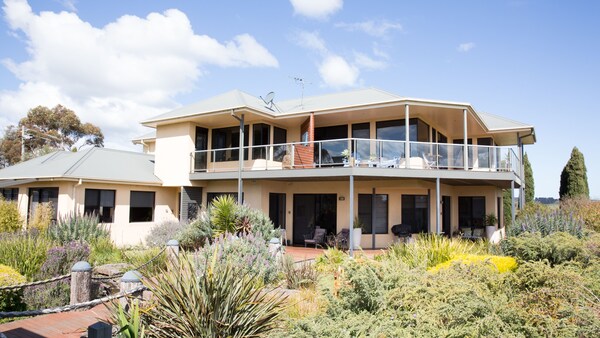 Hilltop Apartments Phillip Island - Adults Only - Phillip Island