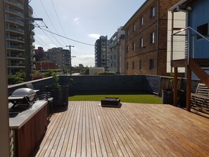 Estúdio Premium, 1 cama queen-size, não fumadores, vista parcial para o oceano | Vista para o pátio