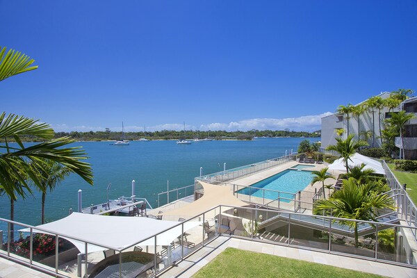 Noosa Shores Resort - Noosaville