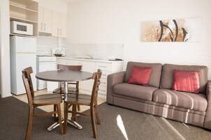 Suite Standard, 1 quarto, não fumadores, cozinha (Apartment) | Wi-fi grátis, roupa de cama fornecida 