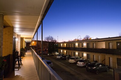 Centralpoint Motel