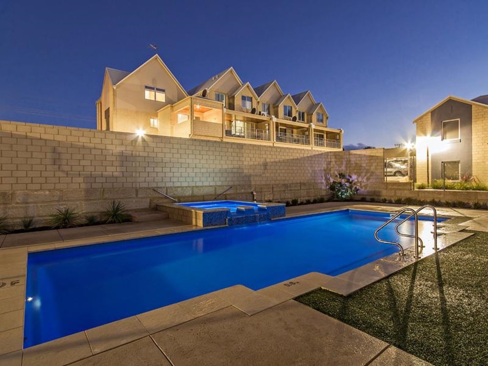 Serenity On The Terrace - Western Australia