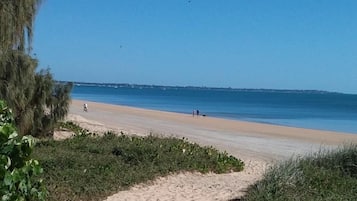 Na praia