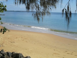 Na praia