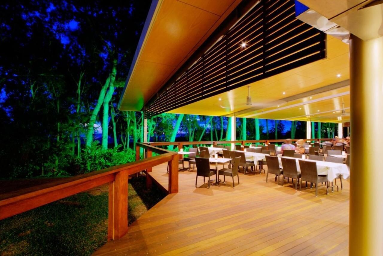 2 restaurantes, pequenos-almoços servidos 