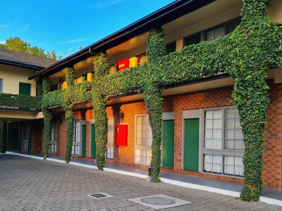 Quarto duplo standard | Escrivaninha, espaço de trabalho para notebook, cortinas blackout