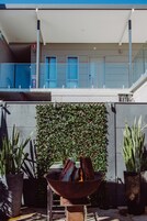 Almoços e jantares servidos, incluindo cozinha europeia moderna 